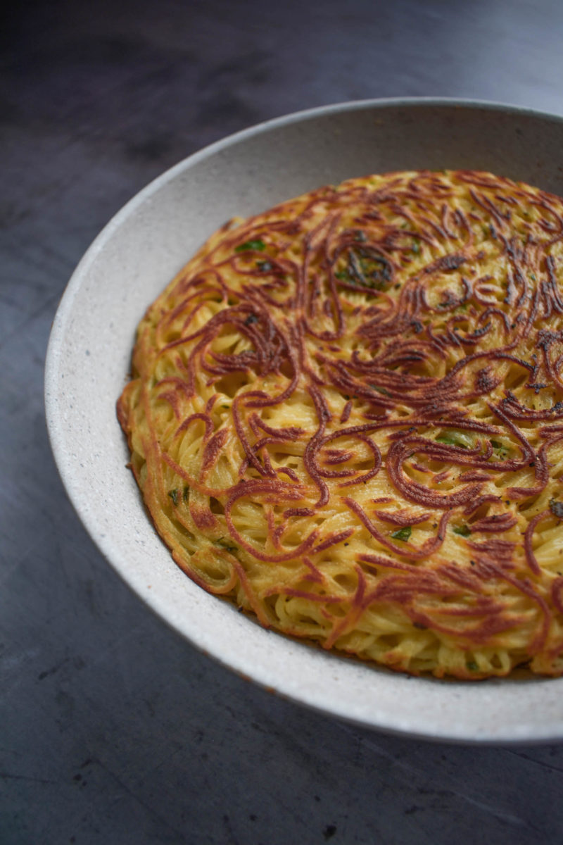 Froġa tat-Tarja (Maltese Pasta Omelette) - Apron & Whisk