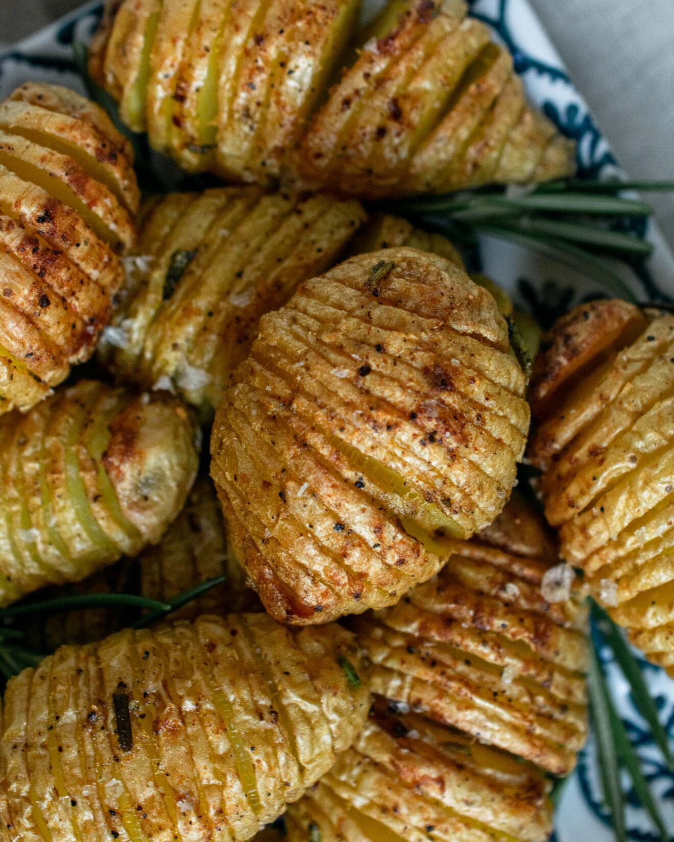 Mini Hasselback Potatoes - Apron & Whisk